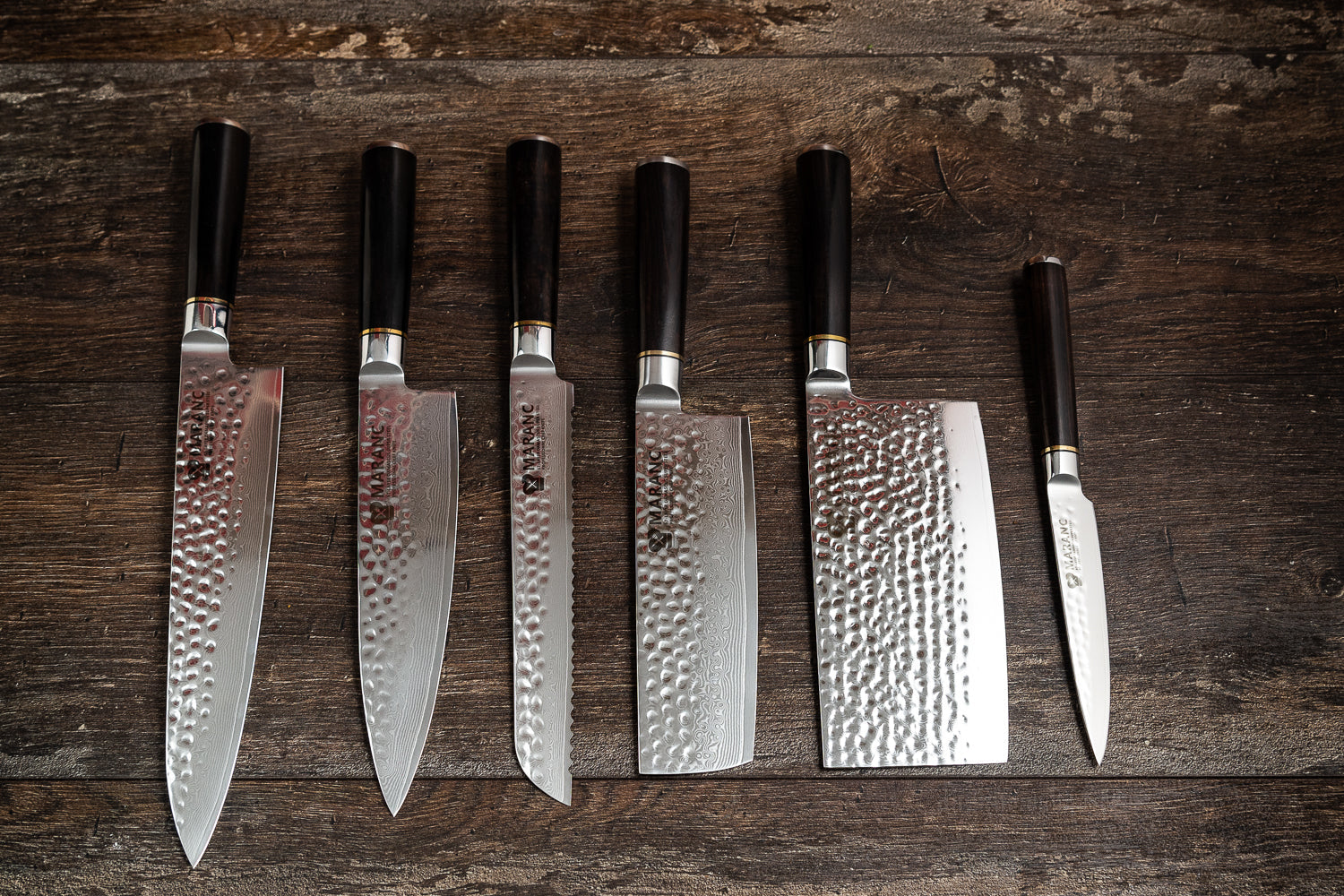 Cuțite din oțel de damasc